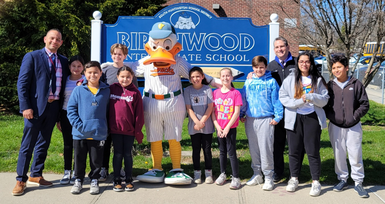 QUACKERJACK SAYS HELLO TO BIRCHWOOD INTERMEDIATE SCHOOL